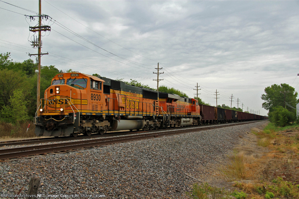 BNSF 8930 leads this sb ore train into old monroe.